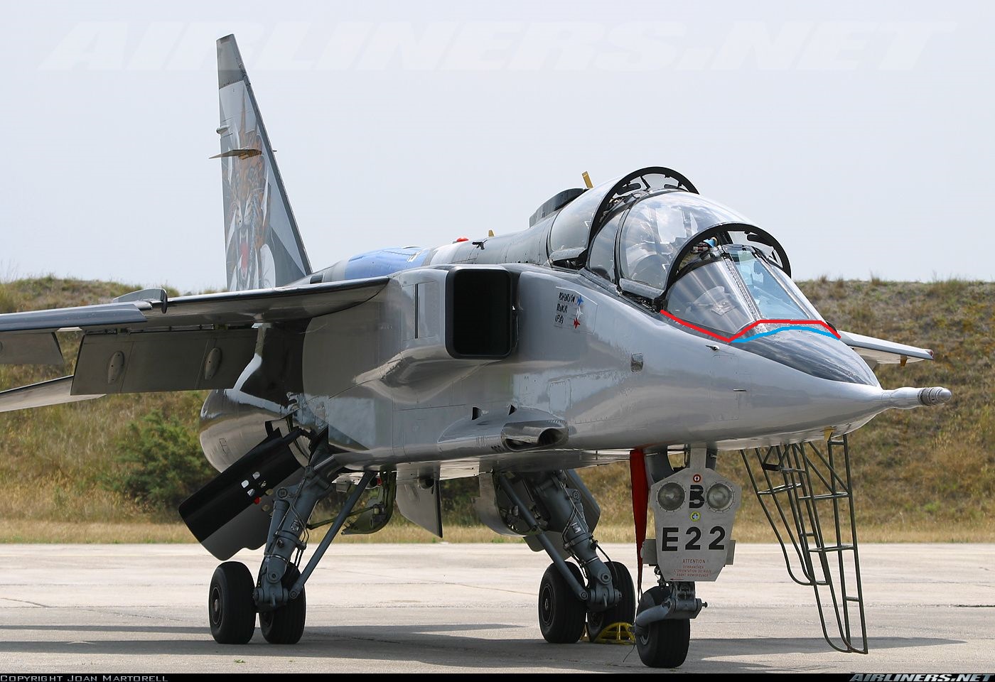 Fighter jet nose section - Autodesk Community